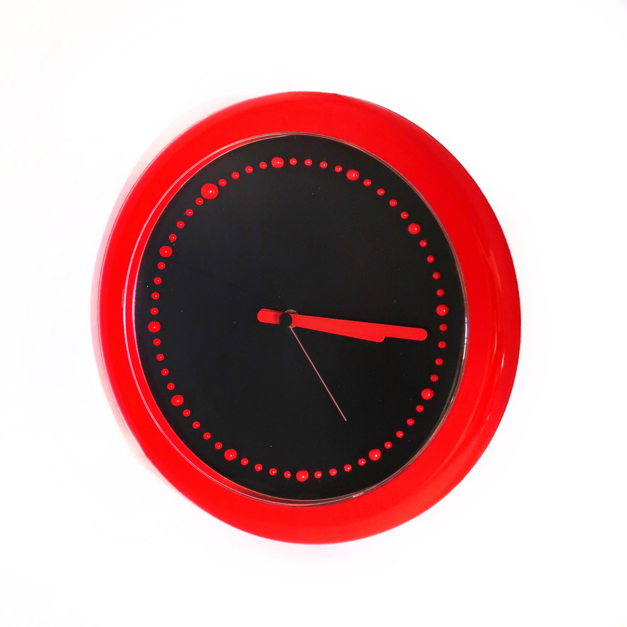 1980s Postmodern Red and Black Rexite Zero 980 Wall Clock | Tenon Design